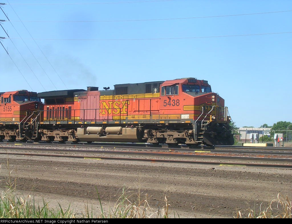 BNSF 5438
